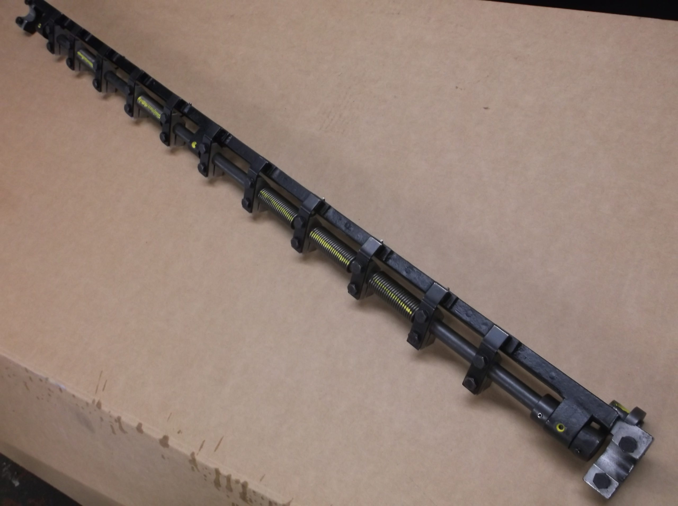 SB1403F Delivery Gripper Bar SB-SBG - heidelberg Spare Parts