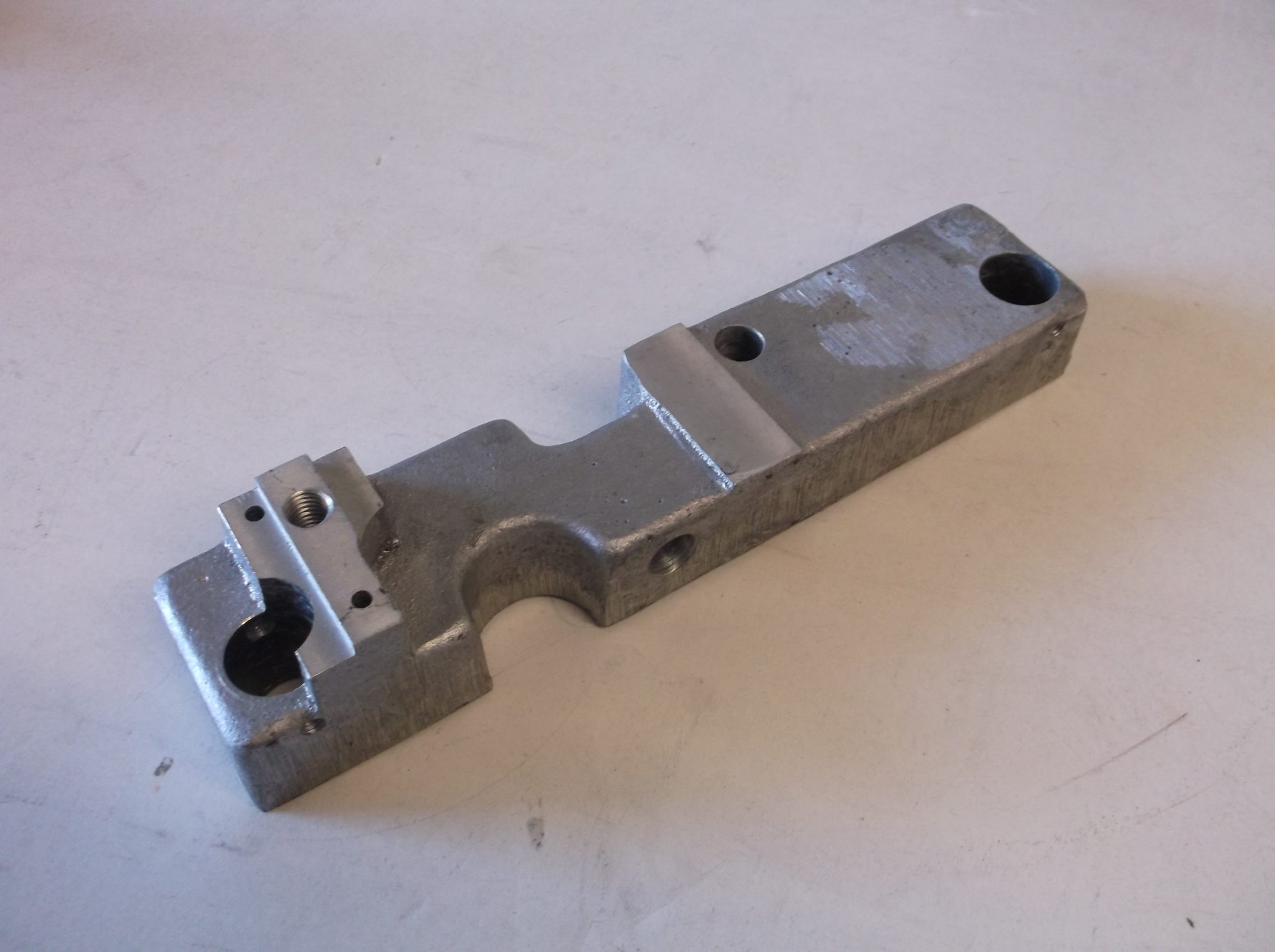 SBB1754 Feed Table Lift Bracket - heidelberg Spare Parts